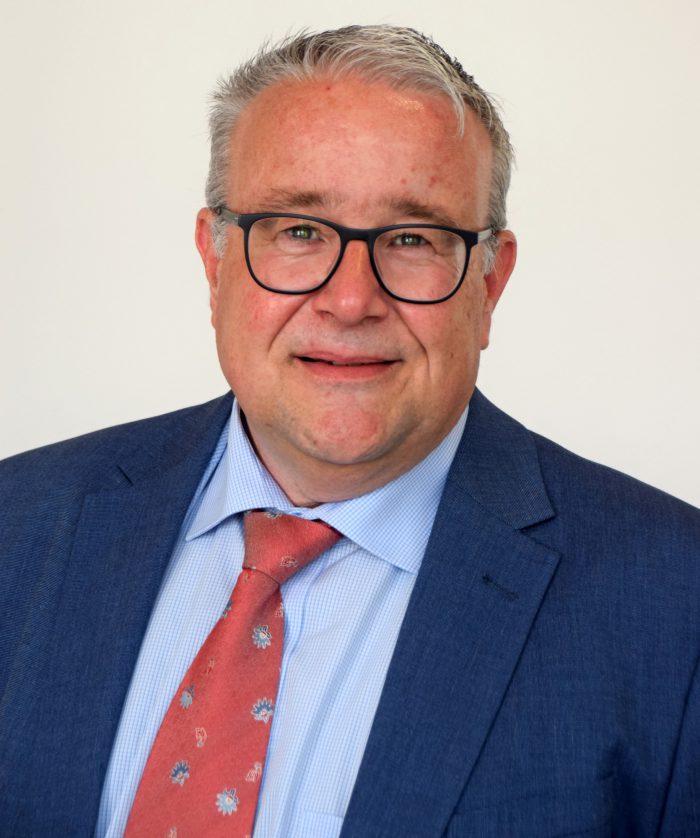 Corona-Fallzahlen steigen: Kreis verschärft Regeln für Feste, Schulen ...