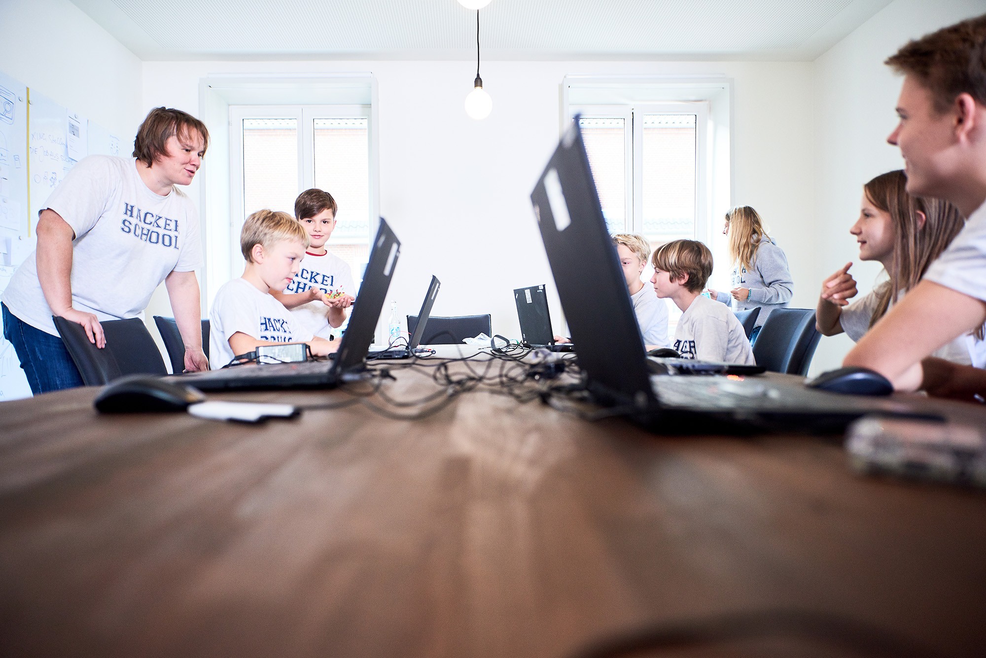 Hacker School für Kinder und Jugendliche: "Lass es Hühner regnen ...